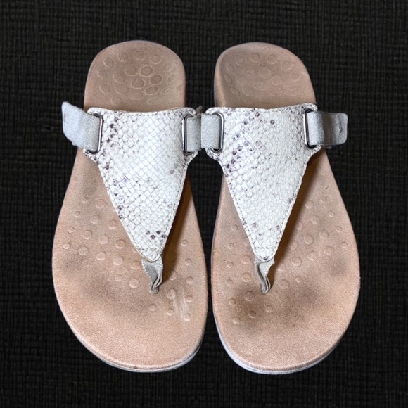 Vionic | Shoes | Vionic Wanda Snakeskin Print Sandals | Poshmark